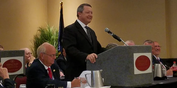 11thframe.com - An outsider who spent 2 years on the inside, Tracy ...