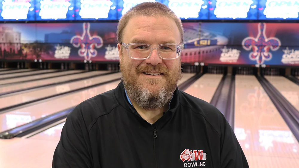 11thframe.com - Chris Karlin takes singles lead, Joseph Robillard and Robert Clements doubles ...